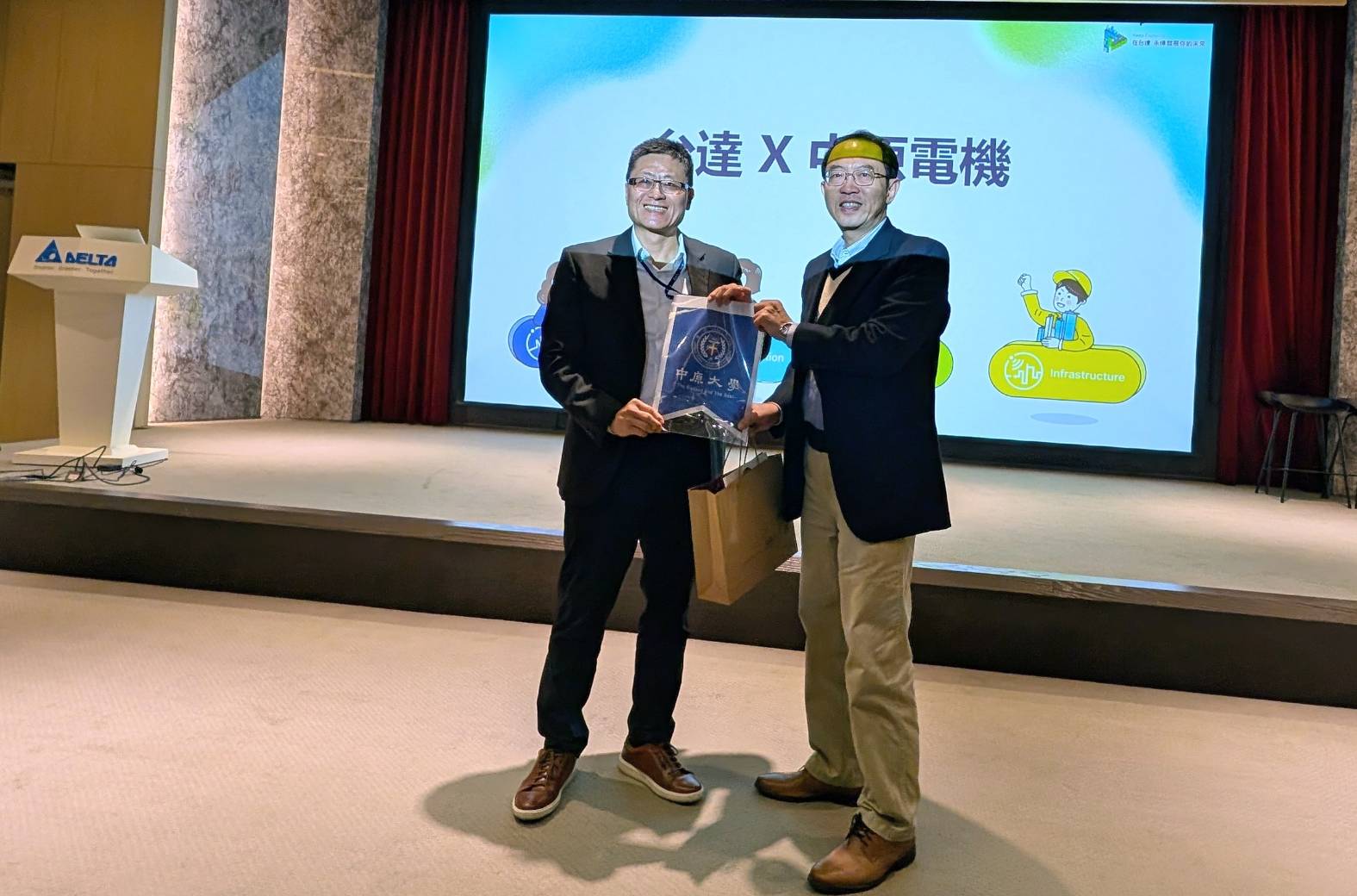 CYCU Electrical Engineering Department Visits Delta Electronics for ...