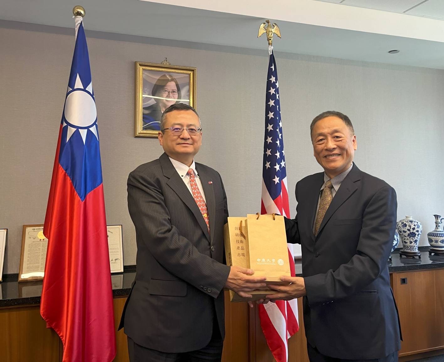 College of Electrical Engineering and Computer Science at CYCU Welcomes ...